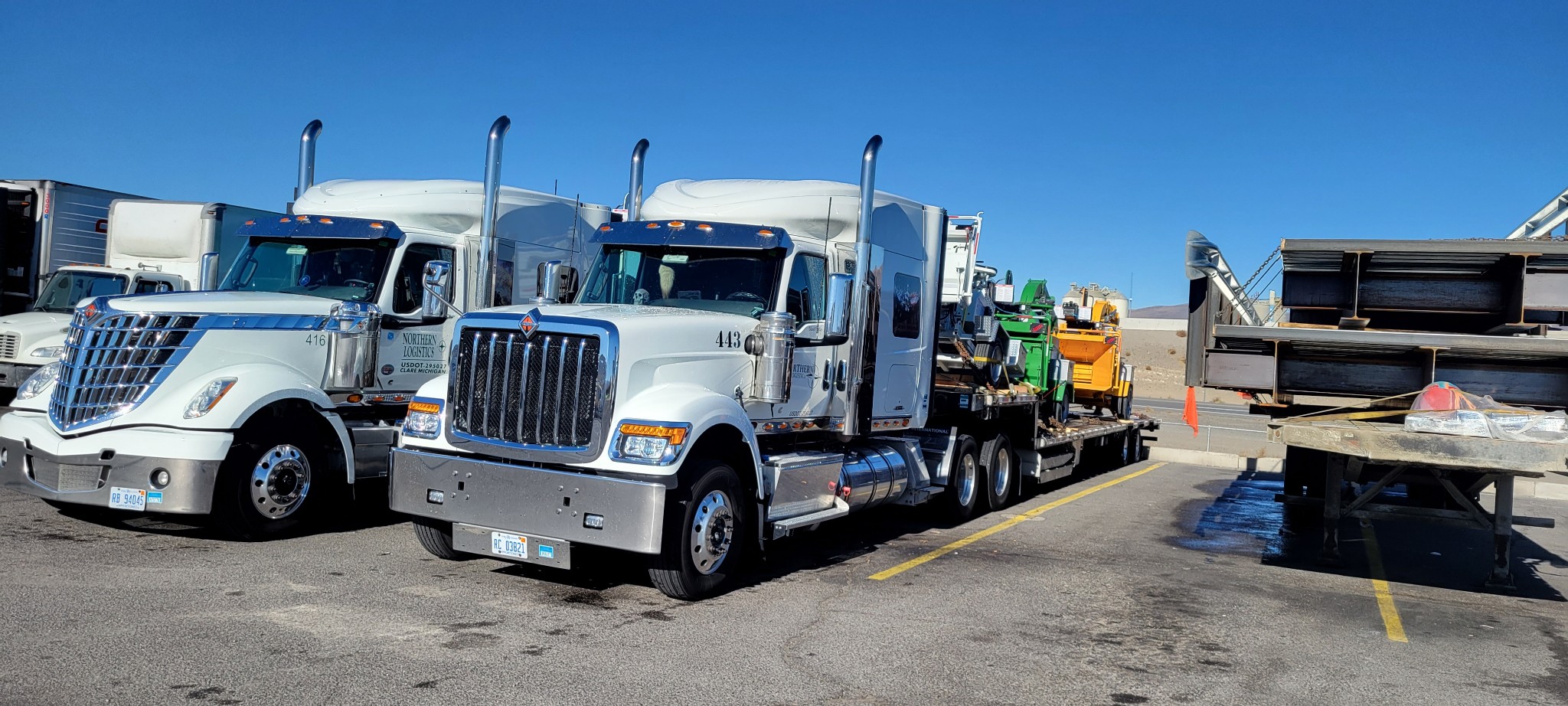 Dry Van & Flatbed | Northern Logistics